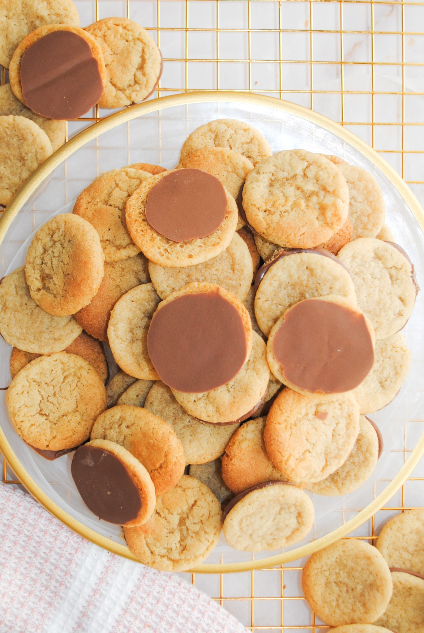 Mini Chocolate-Dipped Cookies – Bite Sized and Delicious! - Maegan Kay ...